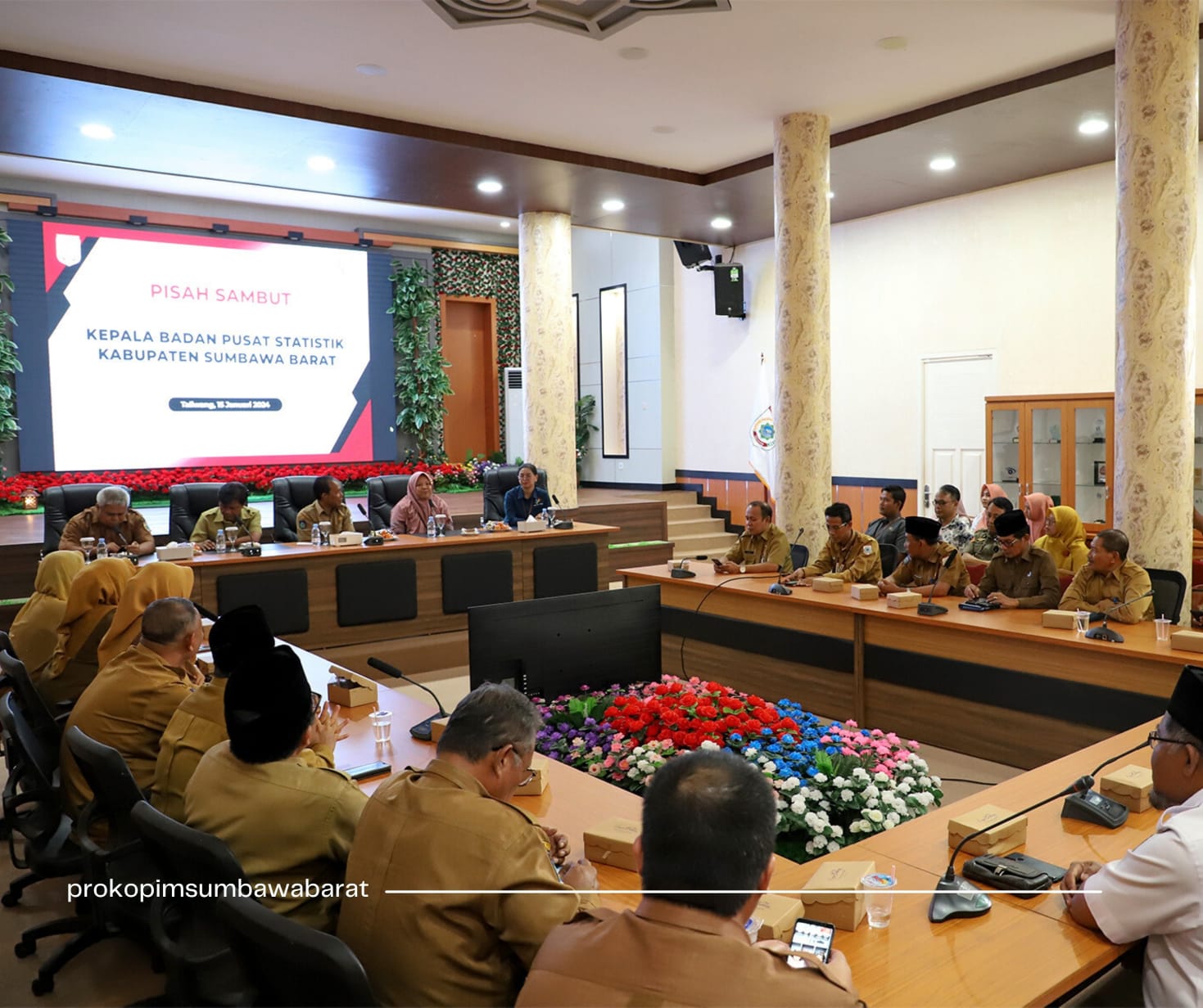 Pisah Kenal Kepala BPS KSB, Bupati Ingatkan Pentingnya Kerja Berbasis Data - PEMERINTAH ...